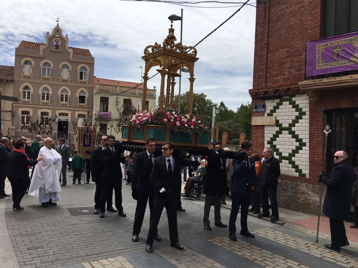 La Cofradía de la Santa Vera Cruz y Confalón vuelve a celebrar su ... La Cofradía de la Santa Vera Cruz y Confalón vuelve a celebrar su ...